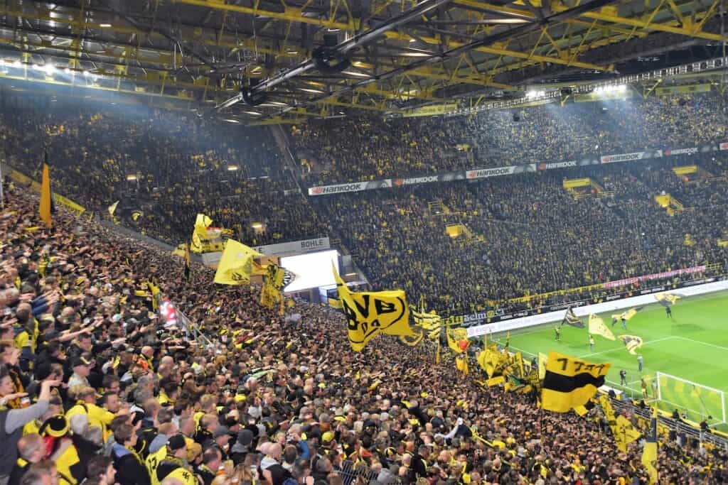 Top 15 des stades de football à visiter en 2025